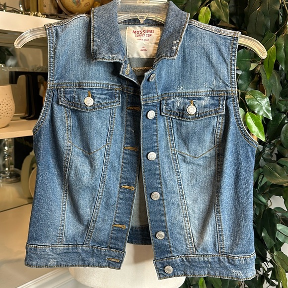 Mossimo Supply Co. | Jackets & Coats | Guc Mossimo Supply Co Distressed ...